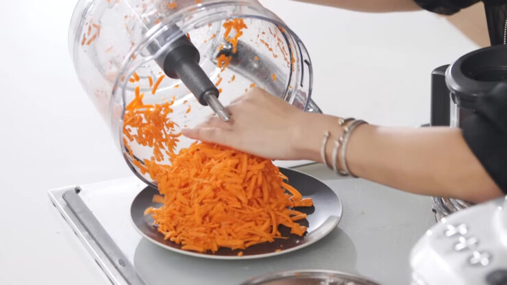 Substitutes You Can Use For Food Processors - Blenders, Knives & More